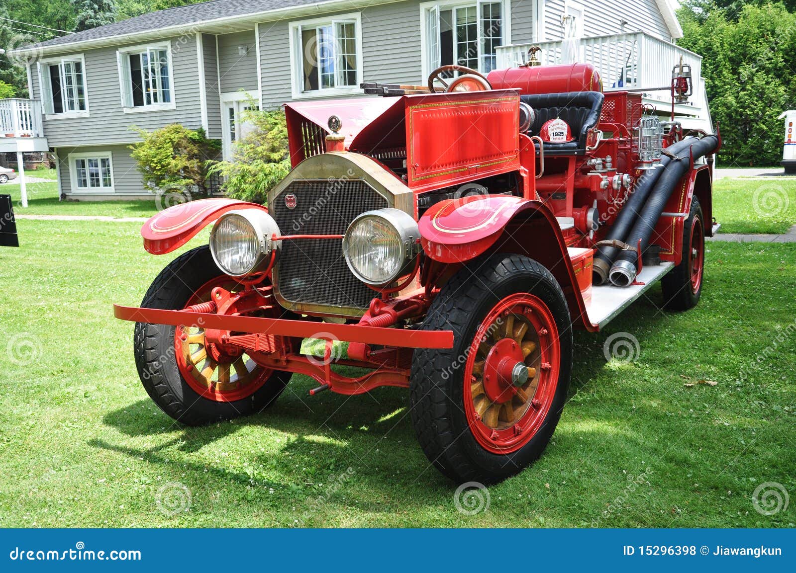 Vintage Firetruck editorial stock photo. Image of american - 15296398