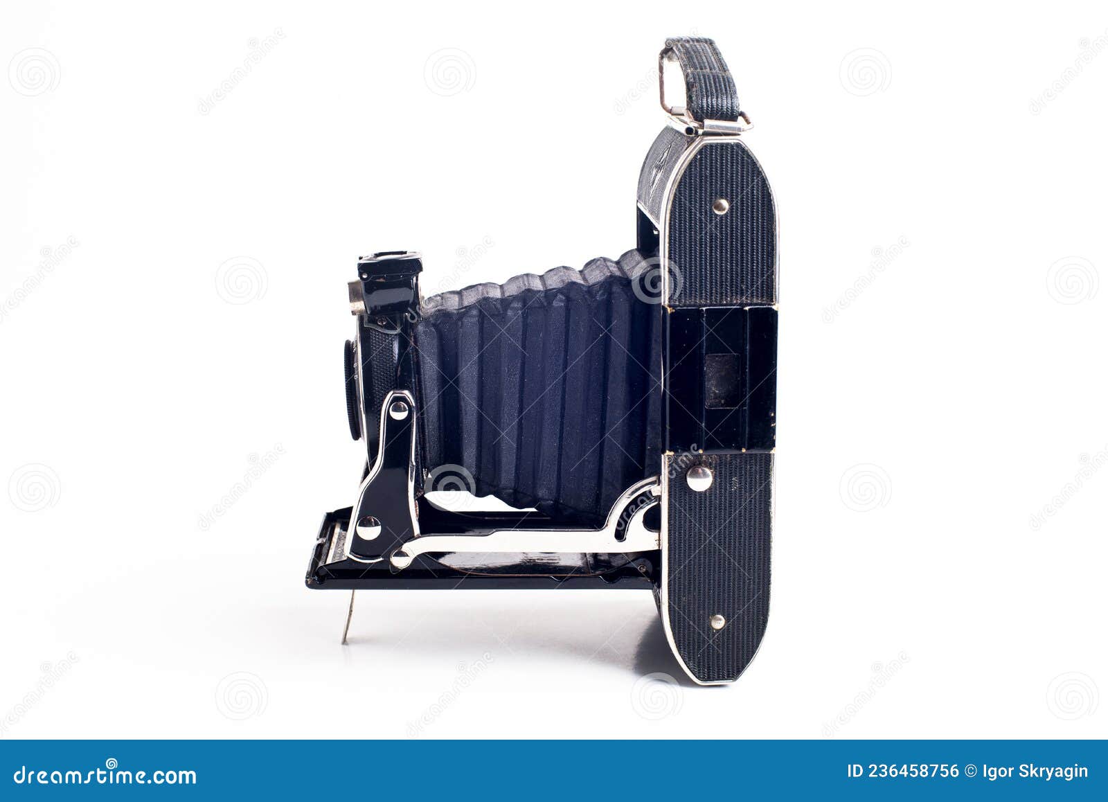 Vintage Folding Cameras Editorial Image | CartoonDealer.com #191072882