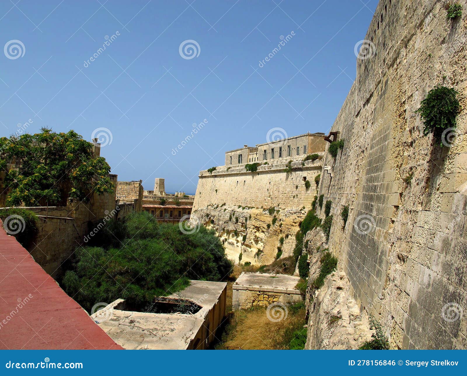 The Vintage Fortress in Valletta, Malta Stock Photo - Image of valetta ...