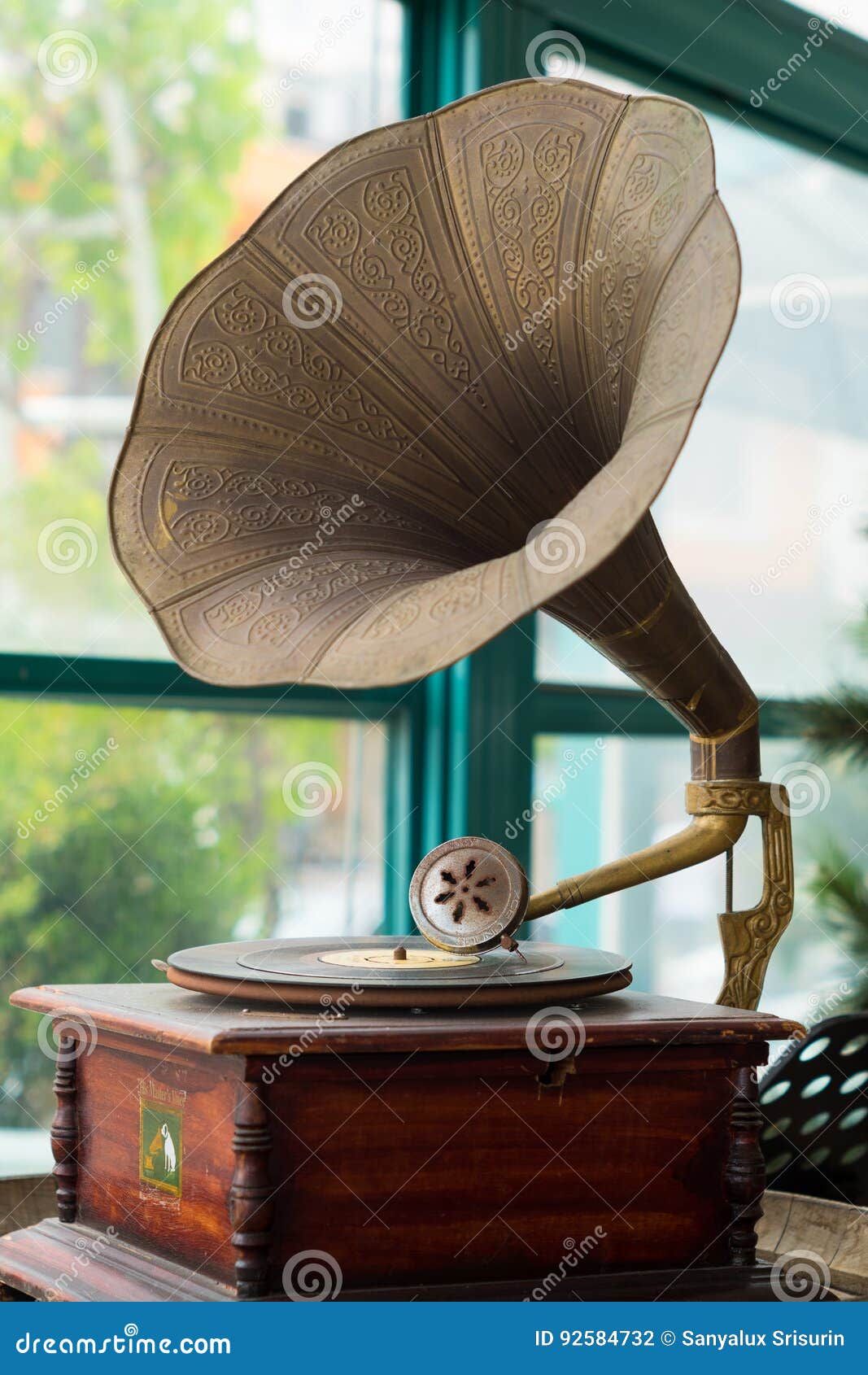 Vintage golden phonograph stock photo. Image of player - 92584732