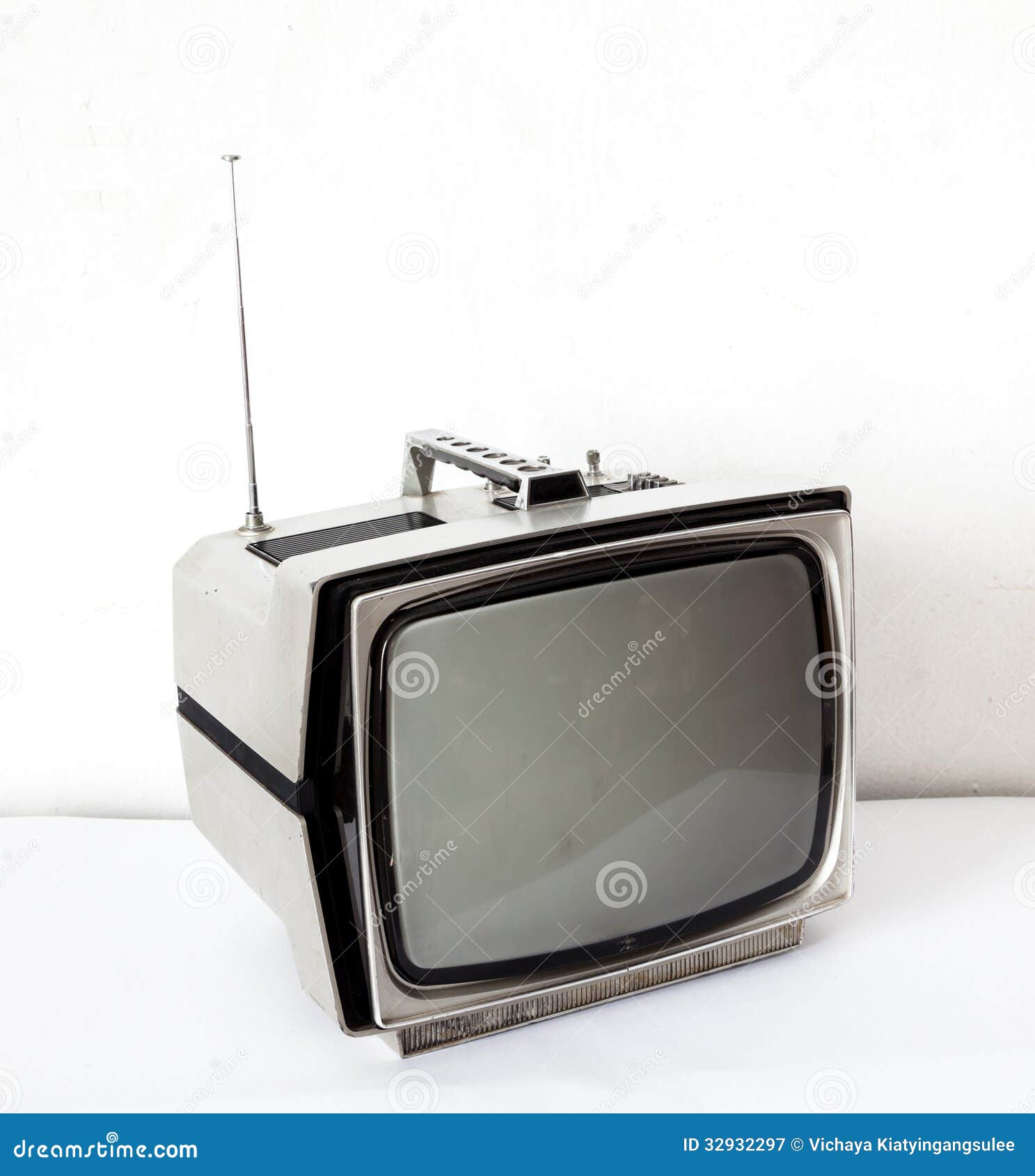 Vintage gray TV stock image. Image of grungy, retro, grunge - 32932297