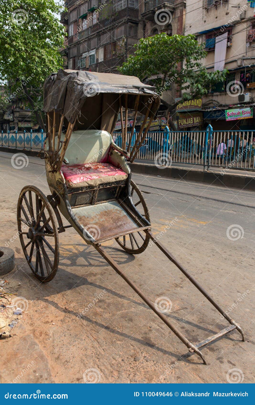 Man Pull Cart Stock Images - Download 256 Royalty Free Photos
