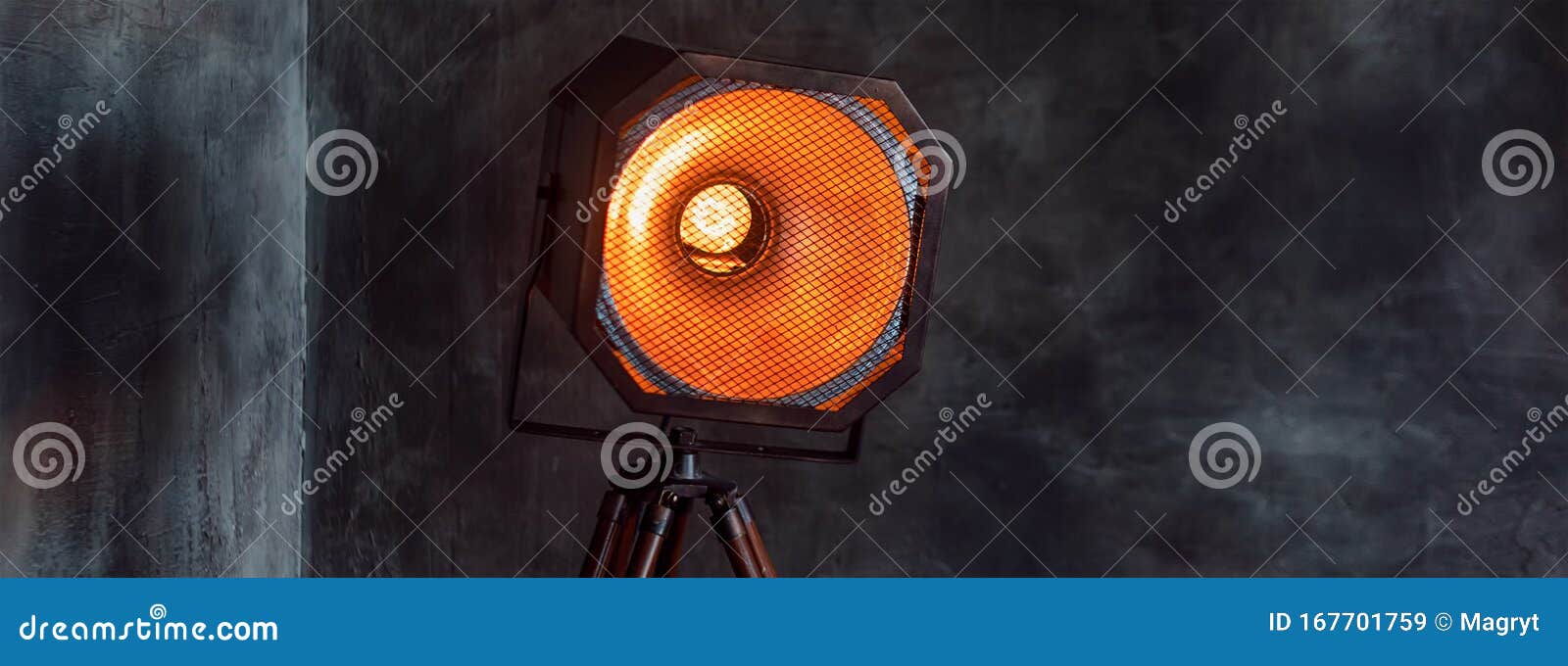 Vintage Light Source Lamp, Loft Light. Background Photo with Copy Space ...