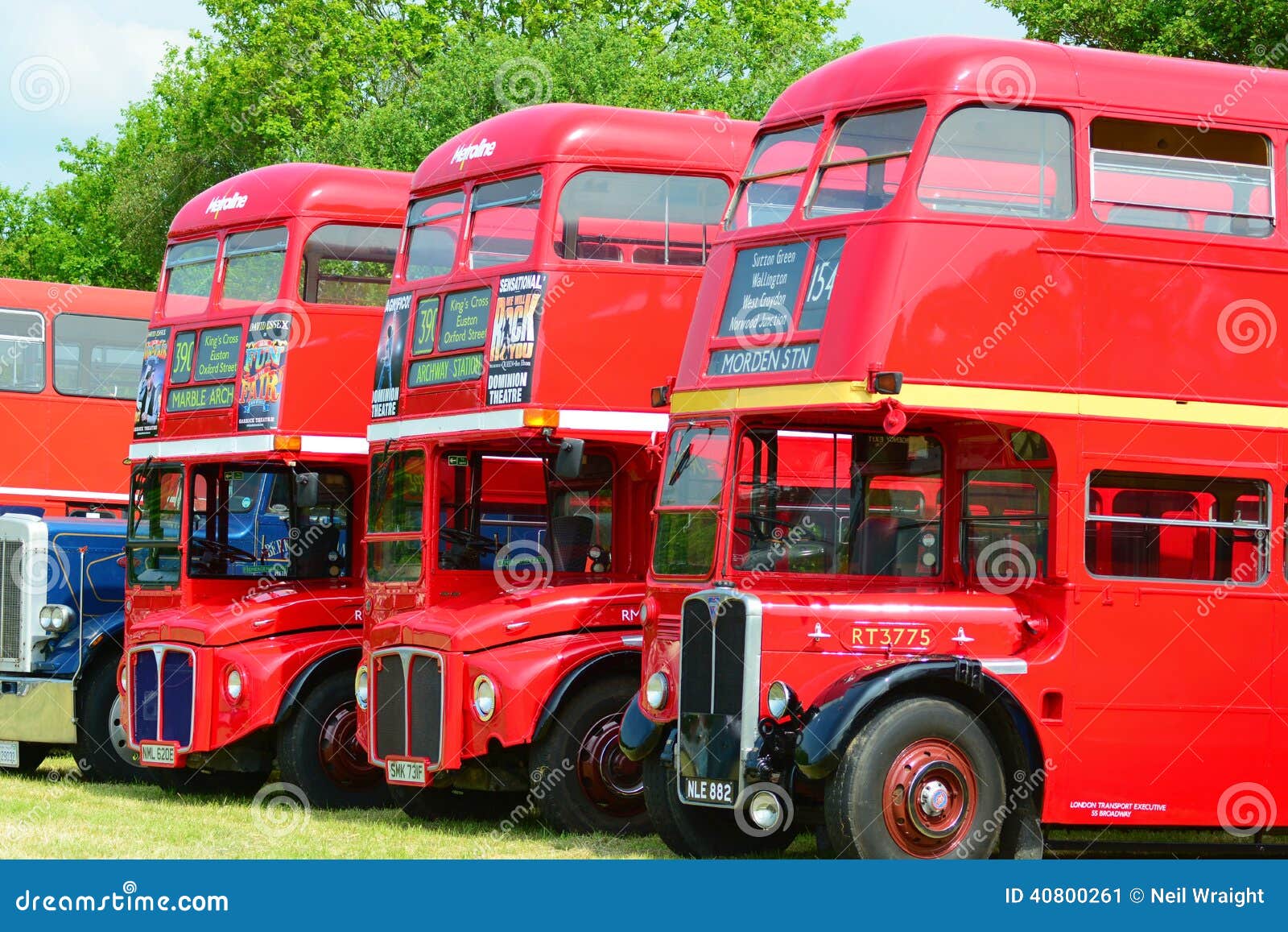 London red buses editorial photo. Image of buses, line - 40800261