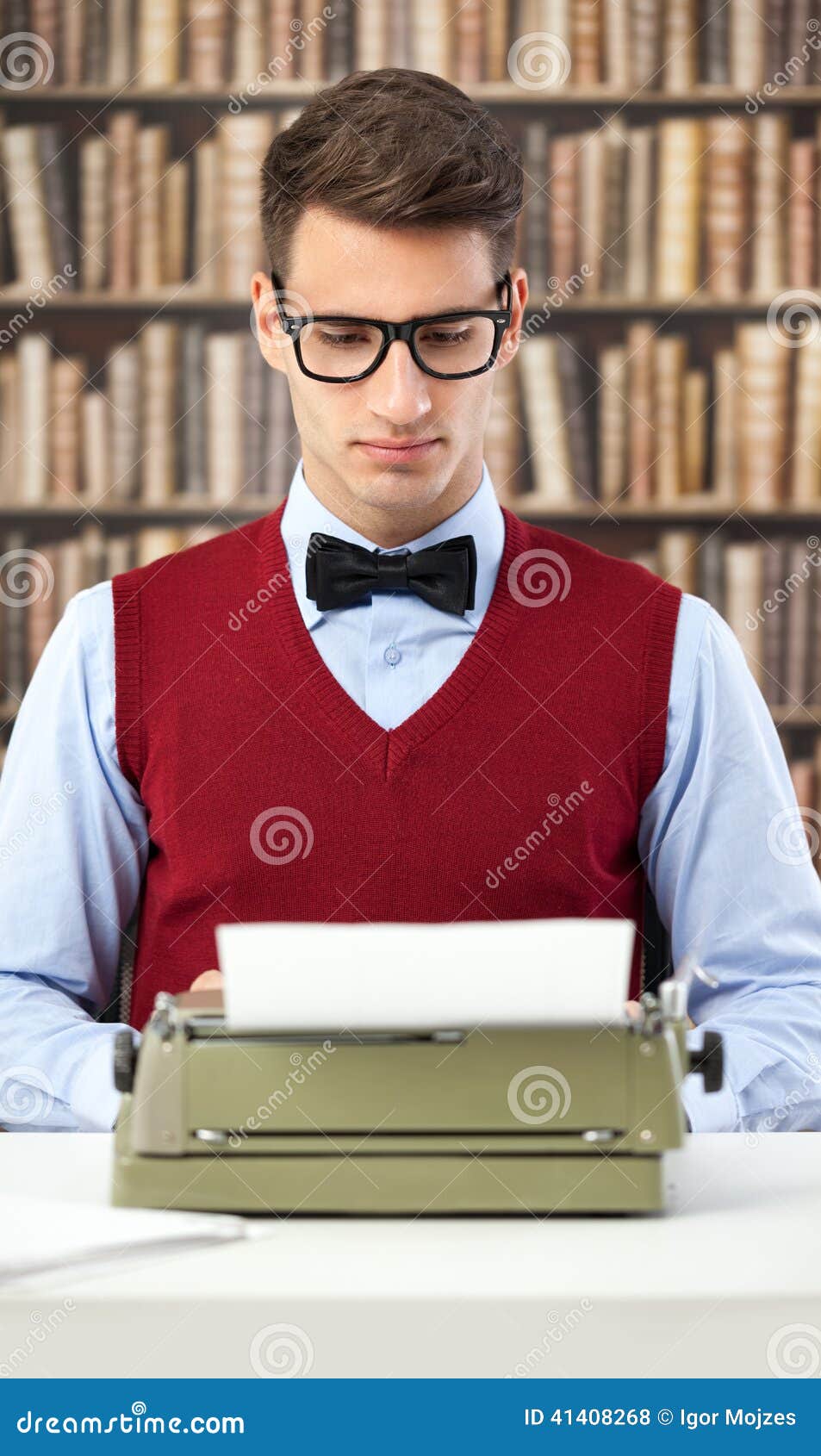 Vintage Man with Typewriter Stock Photo - Image of focusing, journalist ...