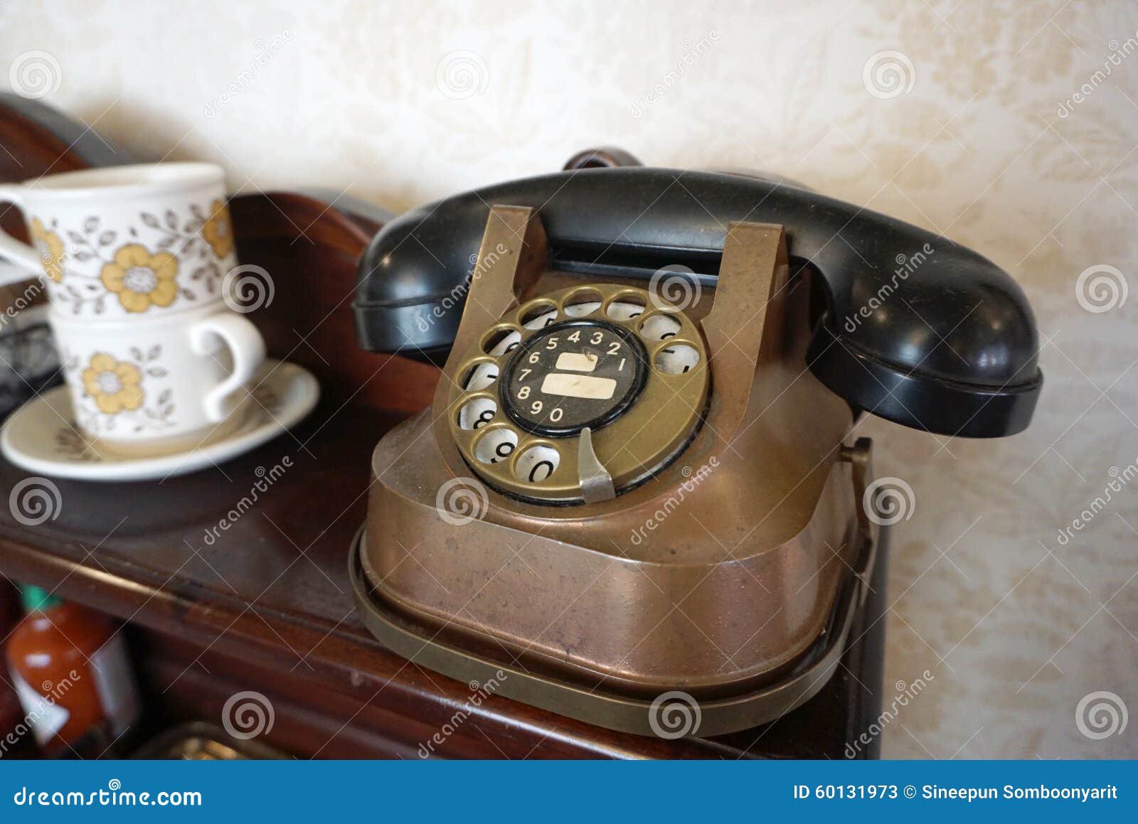 Vintage Manual Dial Telephone Stock Image - Image of still, dial: 60131973