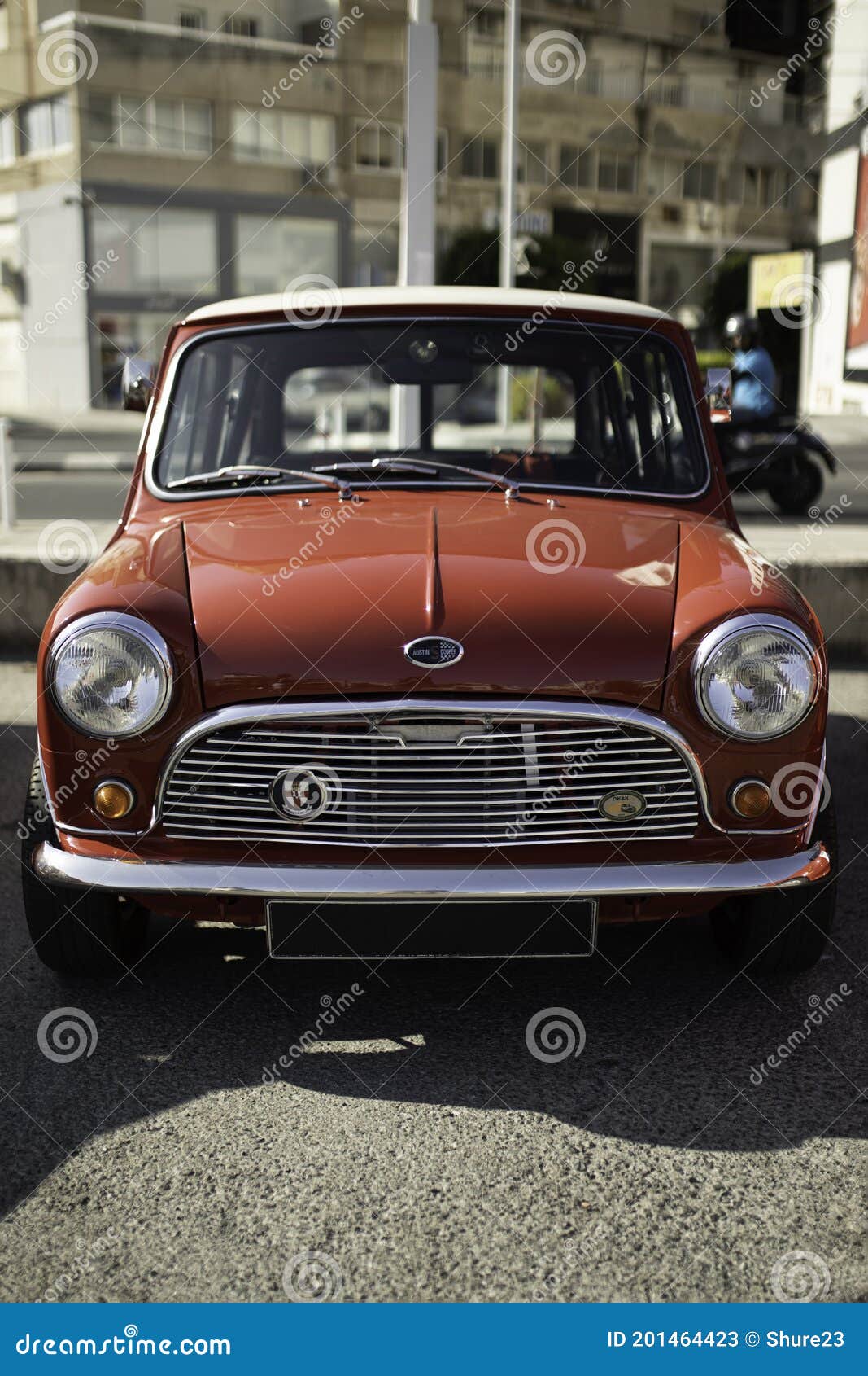 Vintage Mini Cooper in Urban Setting. Editorial Stock Photo - Image of ...