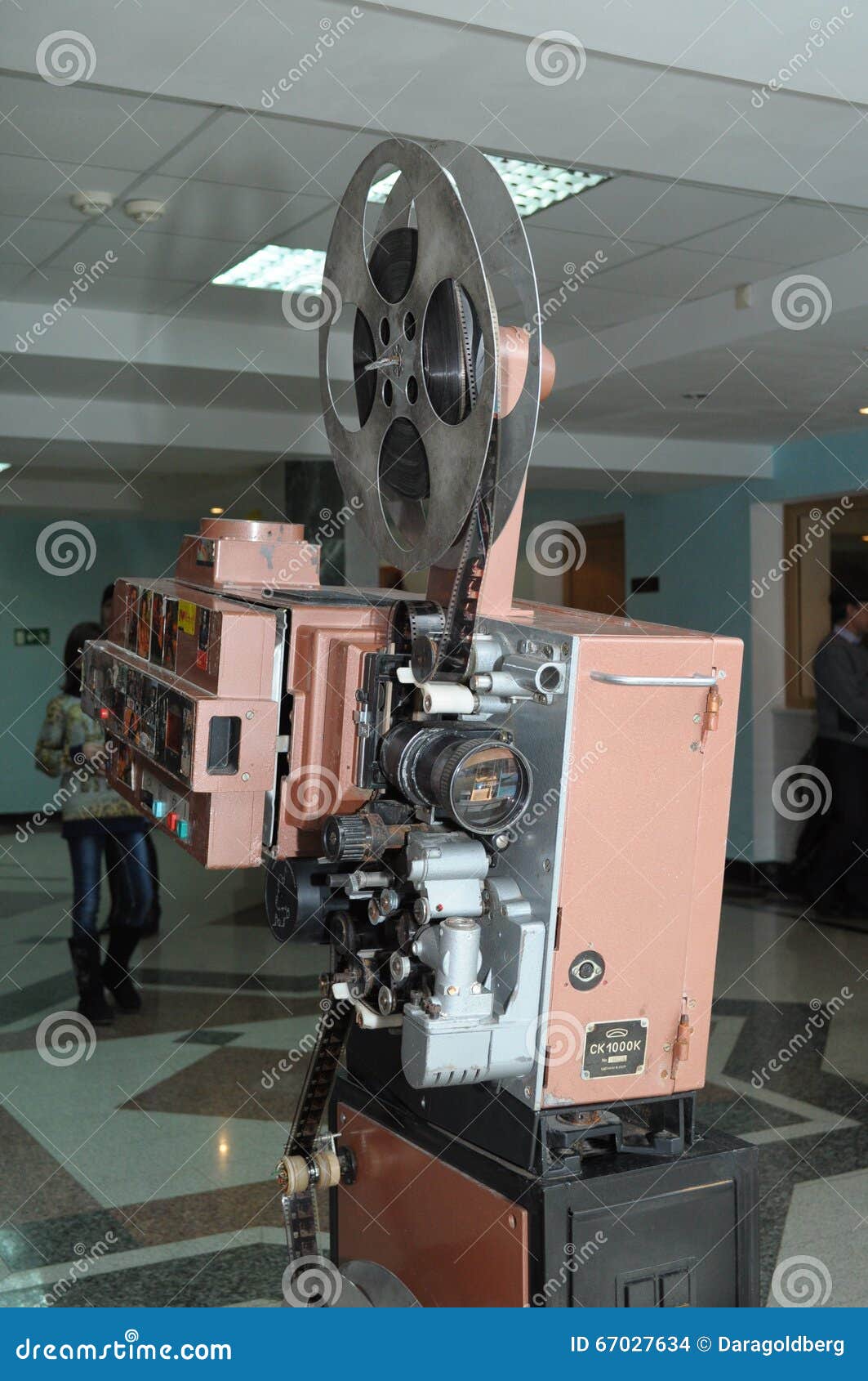 Vintage Movie Theatre At Universal Studios Editorial Photo ...