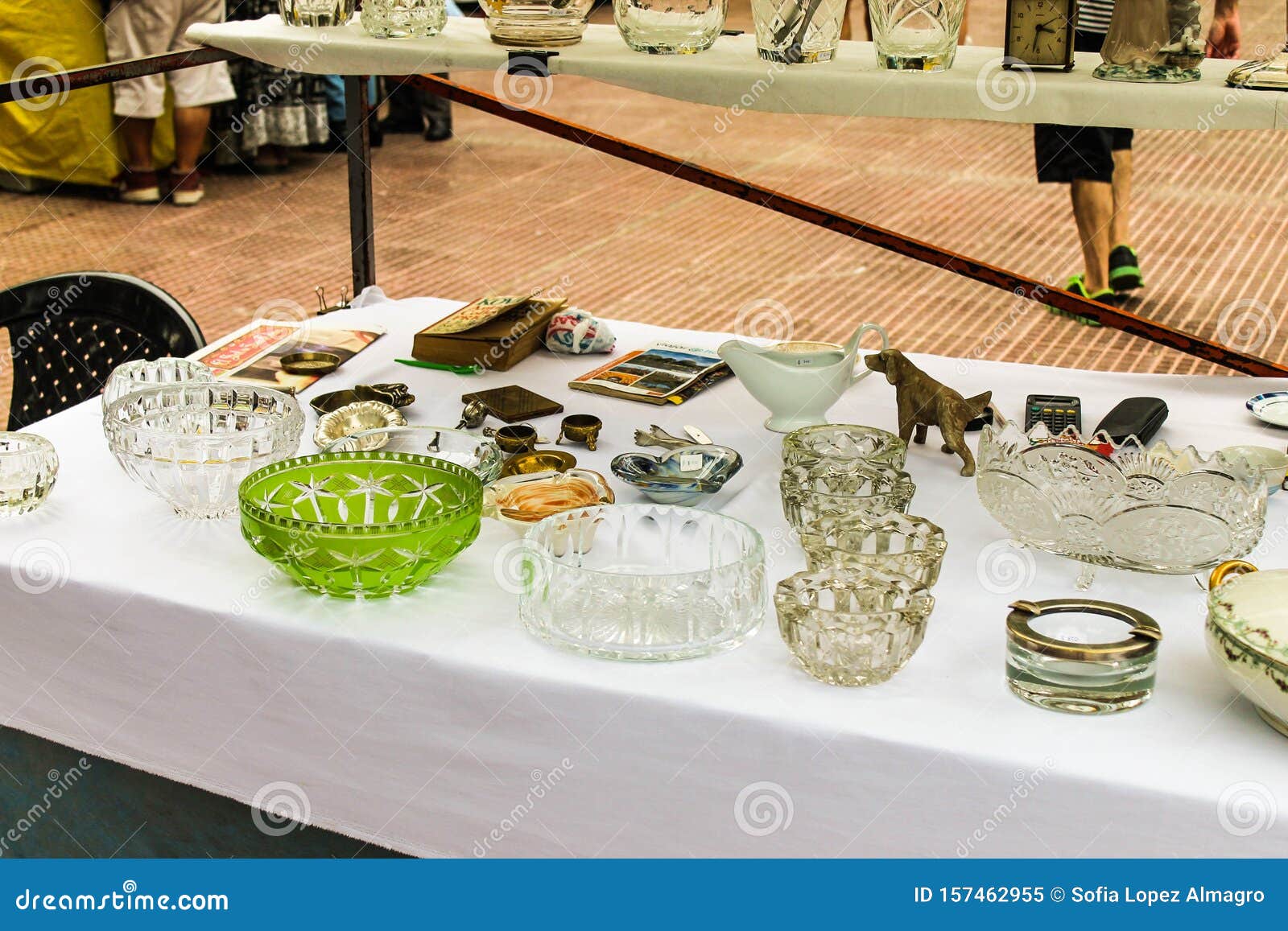 Vintage Objects Style Retro Isolated Old Design Table Stock Image ...