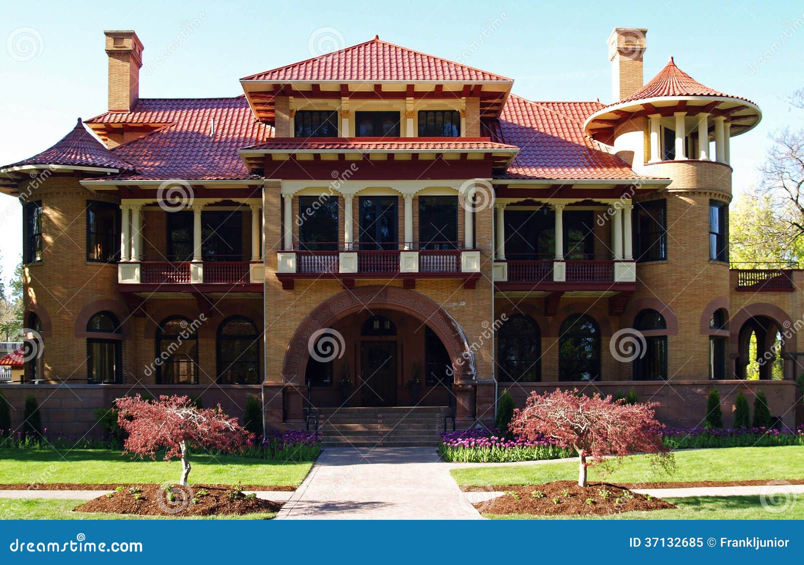 Vintage Old Fashioned Mansion Building Stock Image - Image of shingles ...
