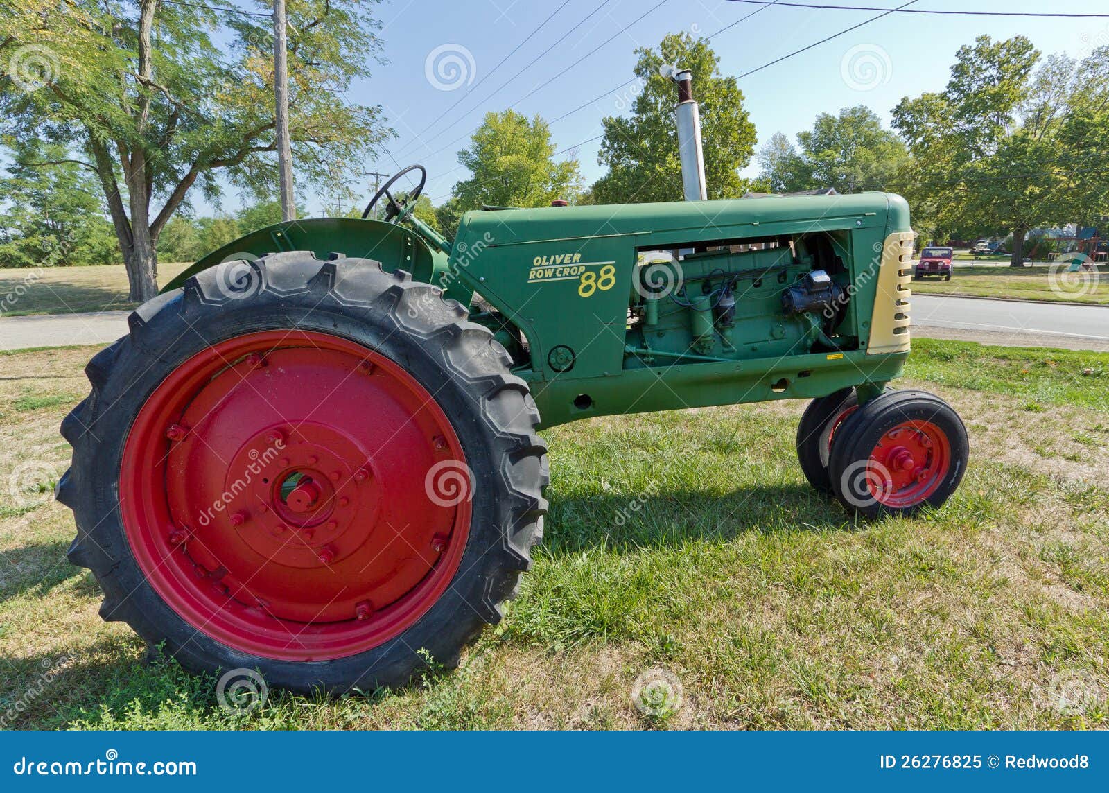 Vintage Oliver Tractor editorial image. Image of collected - 26276825