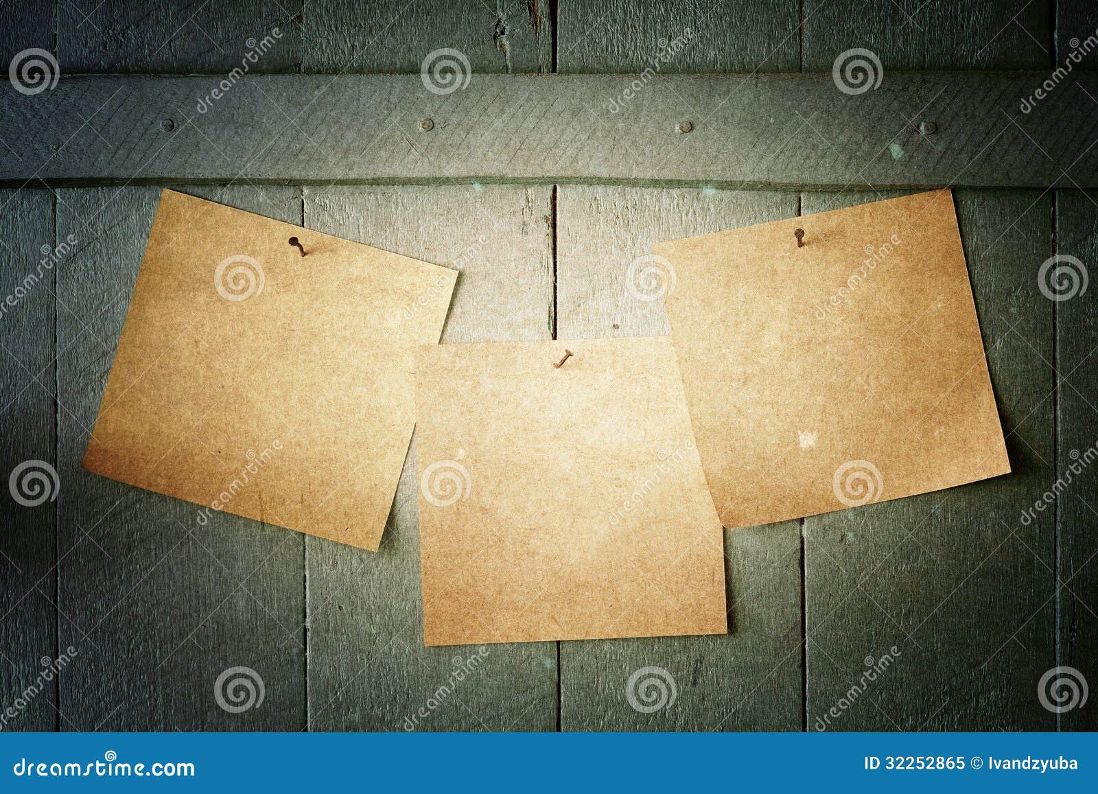 Vintage Paper Notes on Wall Stock Image - Image of paper, grunge: 32252865