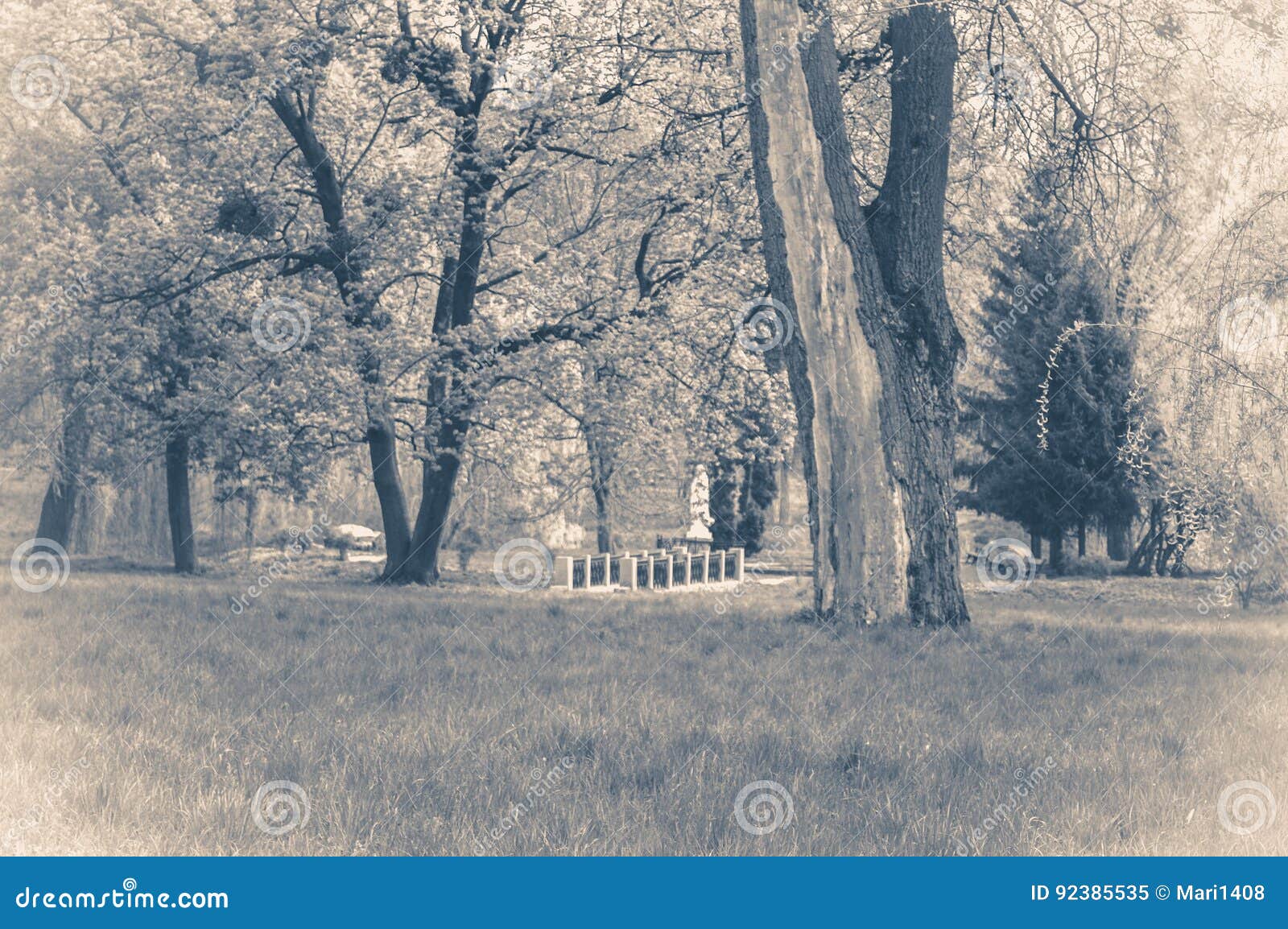 Vintage photo park stock image. Image of park, grunge - 92385535