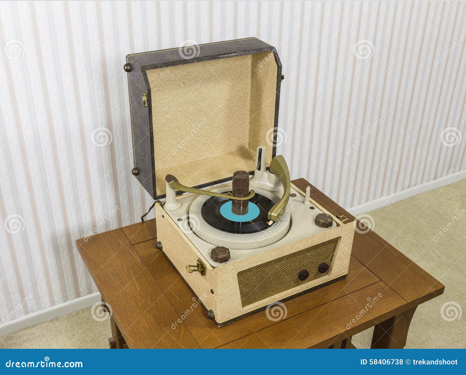Vintage Record Player on Table Stock Photo - Image of fashioned, player ...