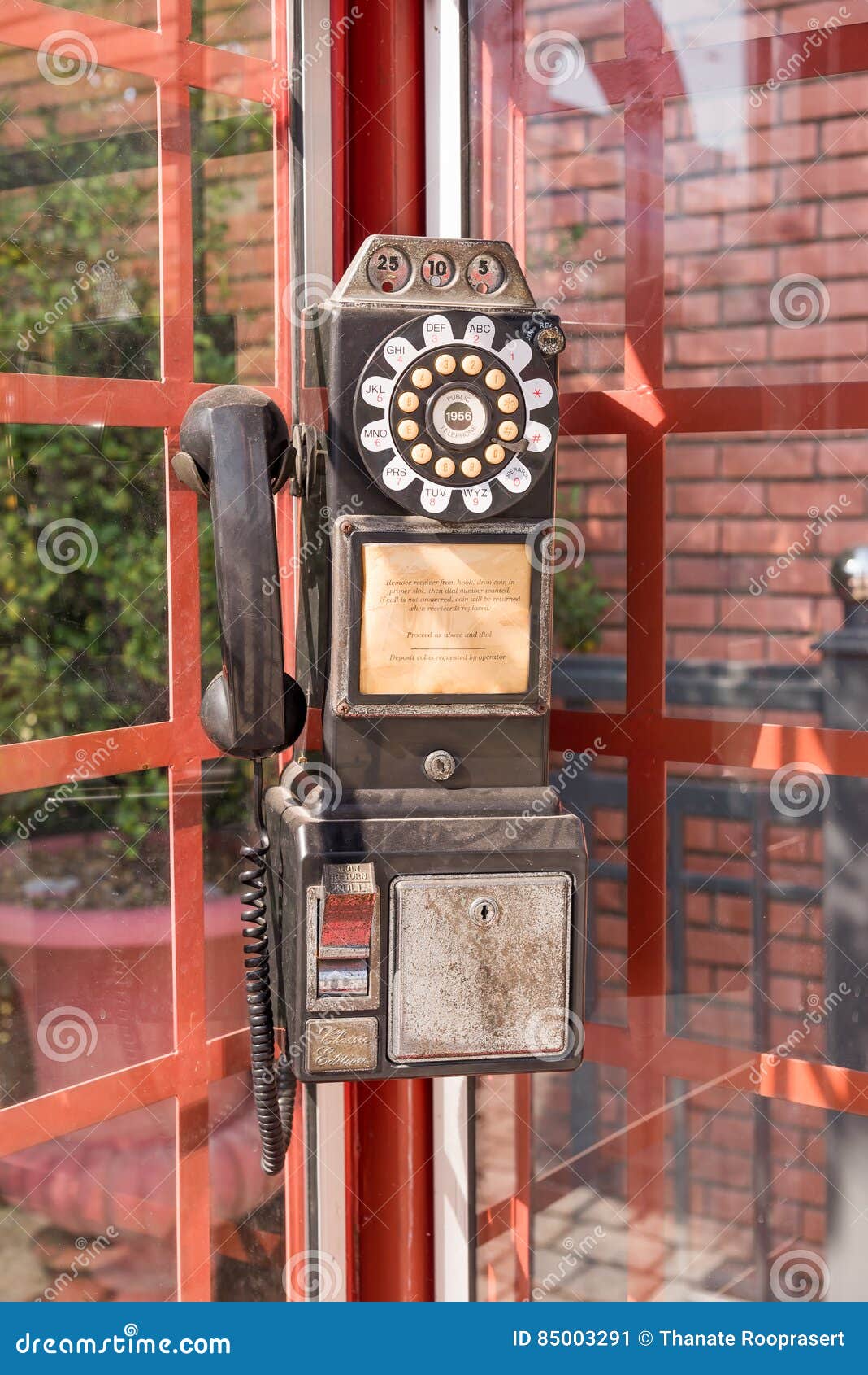 Vintage red telephone box. stock image. Image of city - 85003291