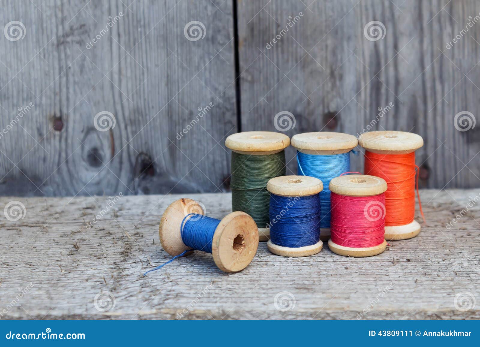 Vintage reel of thread stock image. Image of hobby, wooden - 43809111