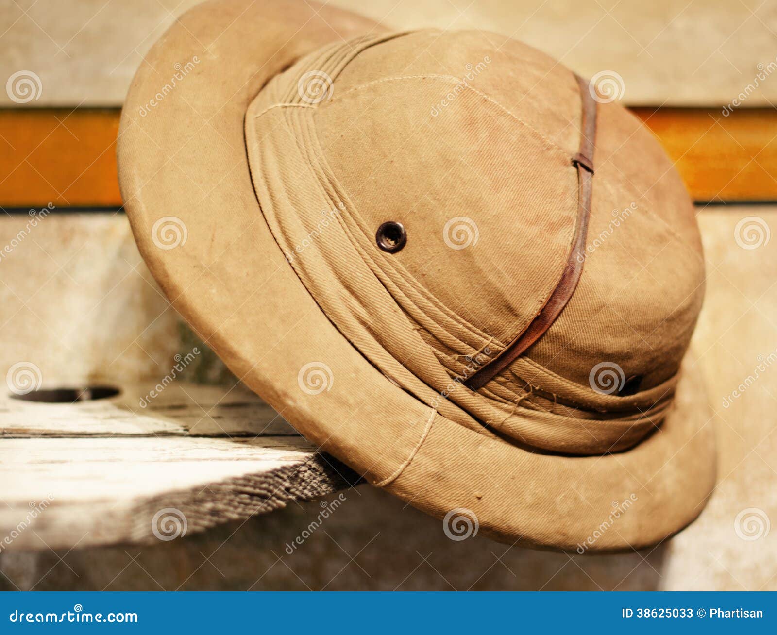 Vintage Retro Style Safari Hat Stock Image - Image of pith, fashion ...