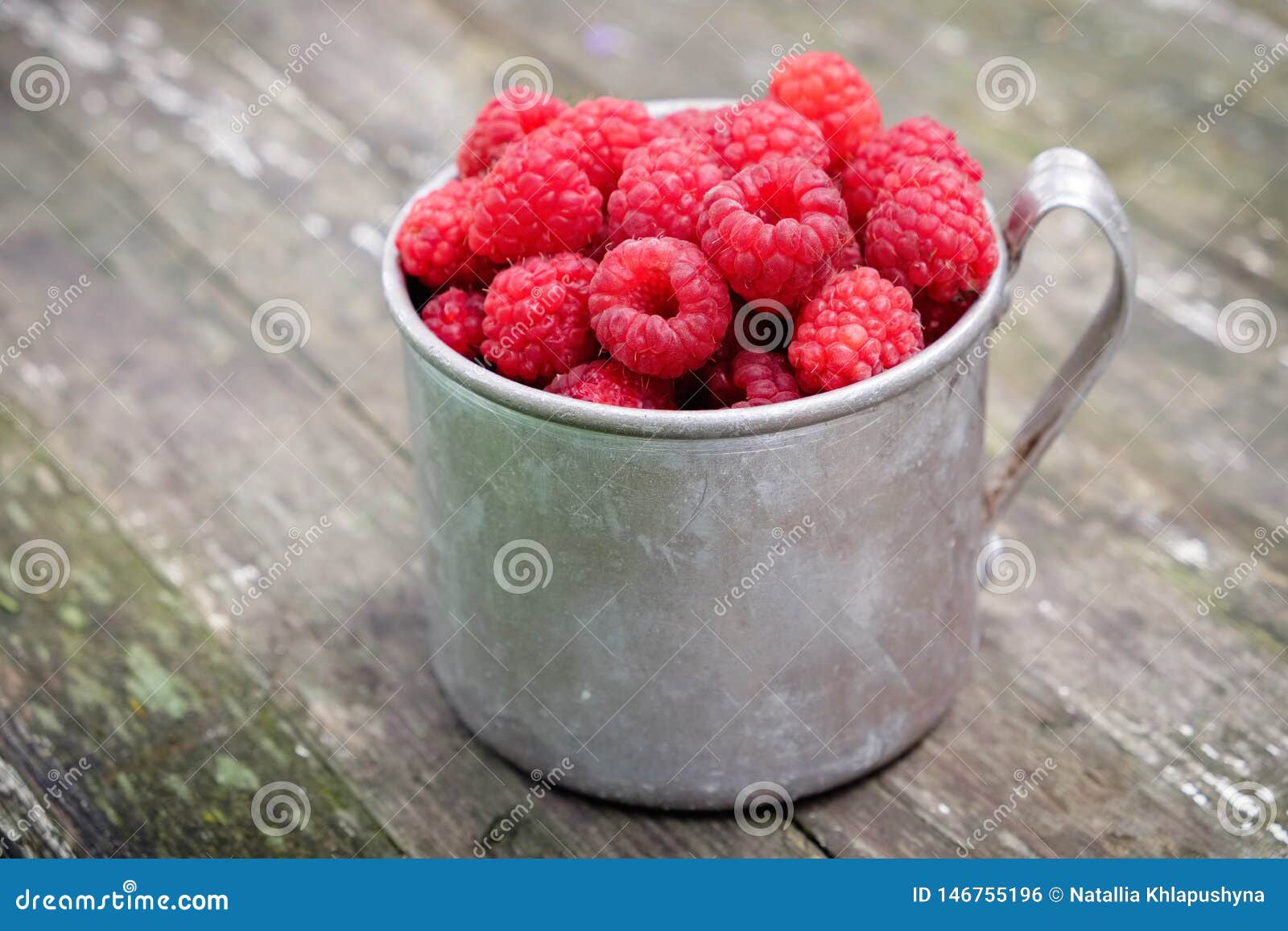 Vintage Rustic Mug Full of Raspberry Berries. Stock Photo - Image of ...