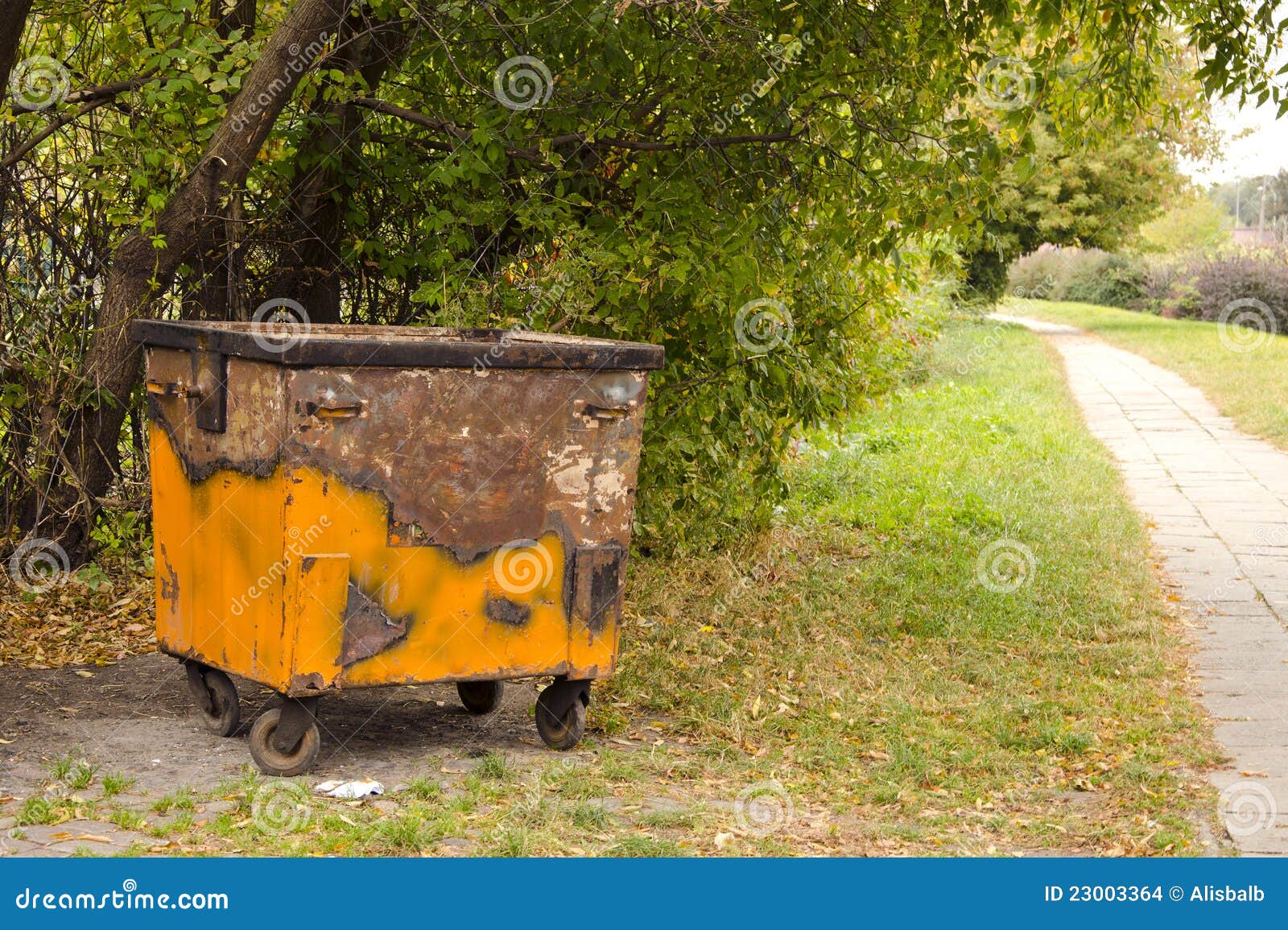 Vintage and rusty dustbin stock photo. Image of recycling - 23003364