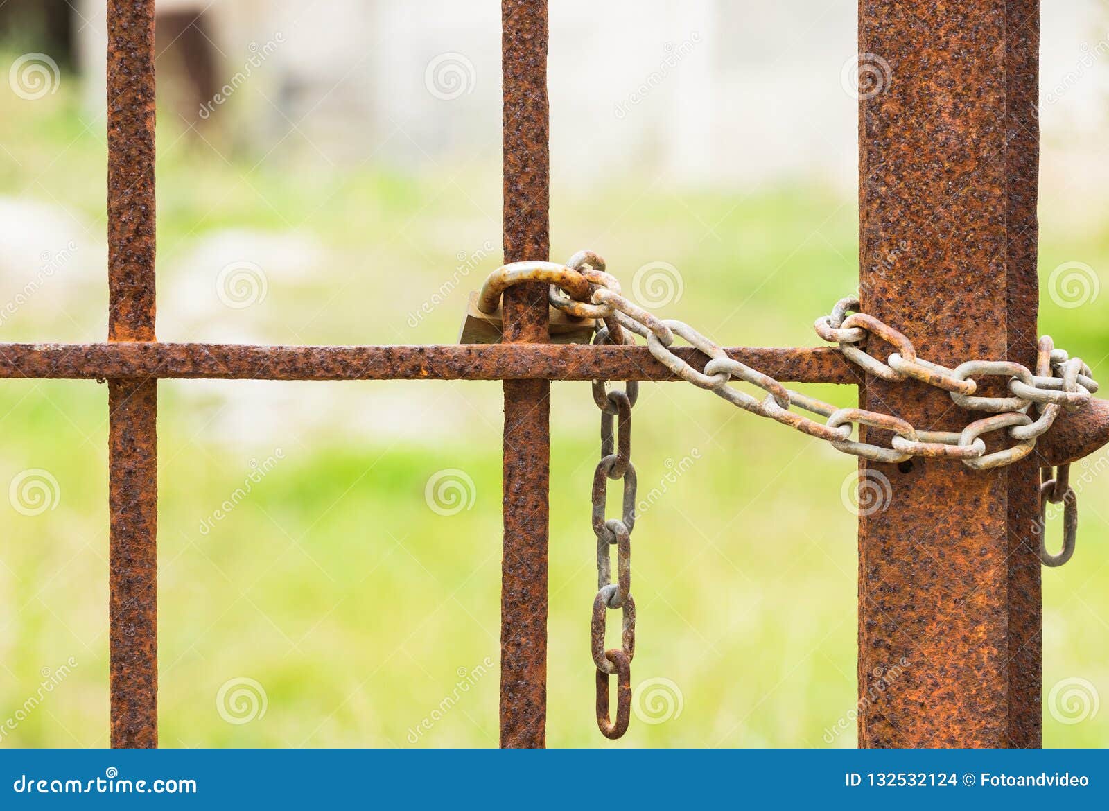 Old Closed Rusty Metal Metal Gate Stock Photo - Image of vintage, house ...