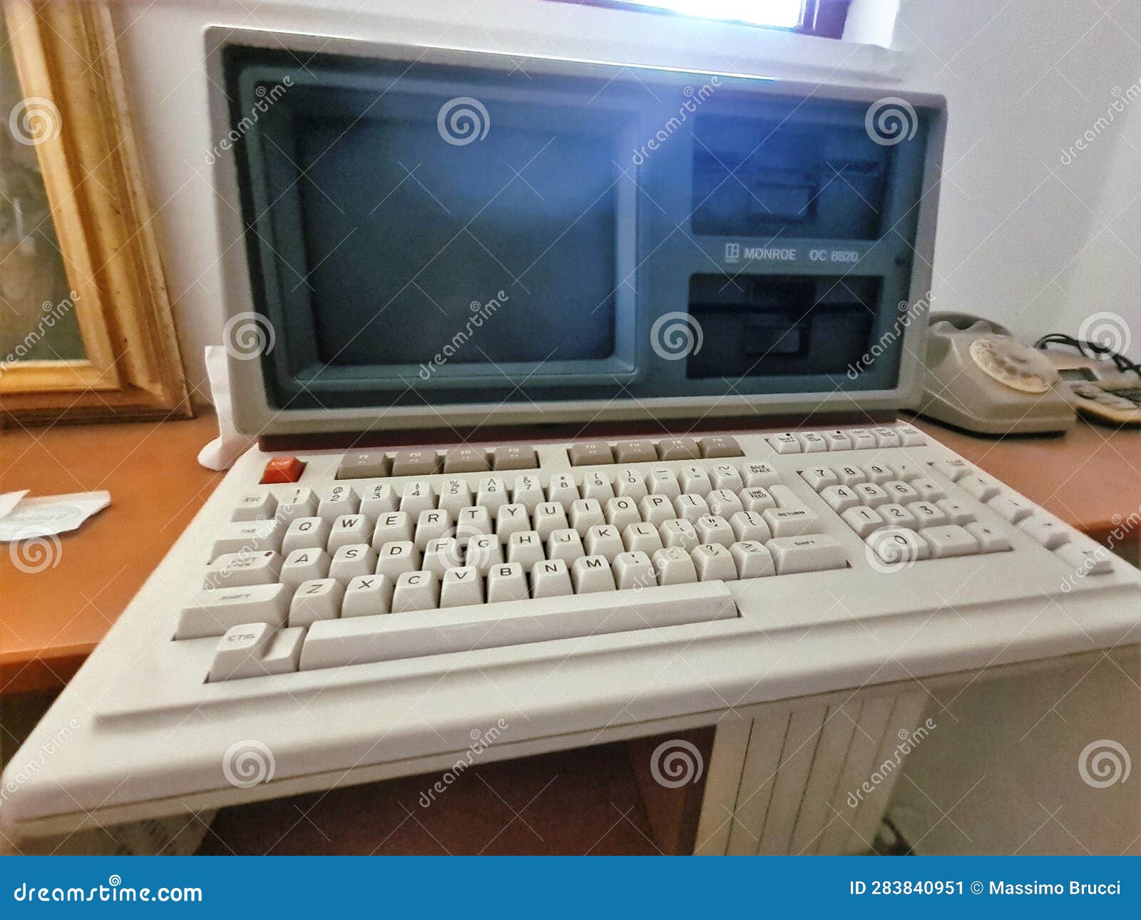 Vintage 80s Professional Computer Editorial Photo - Image of desk ...