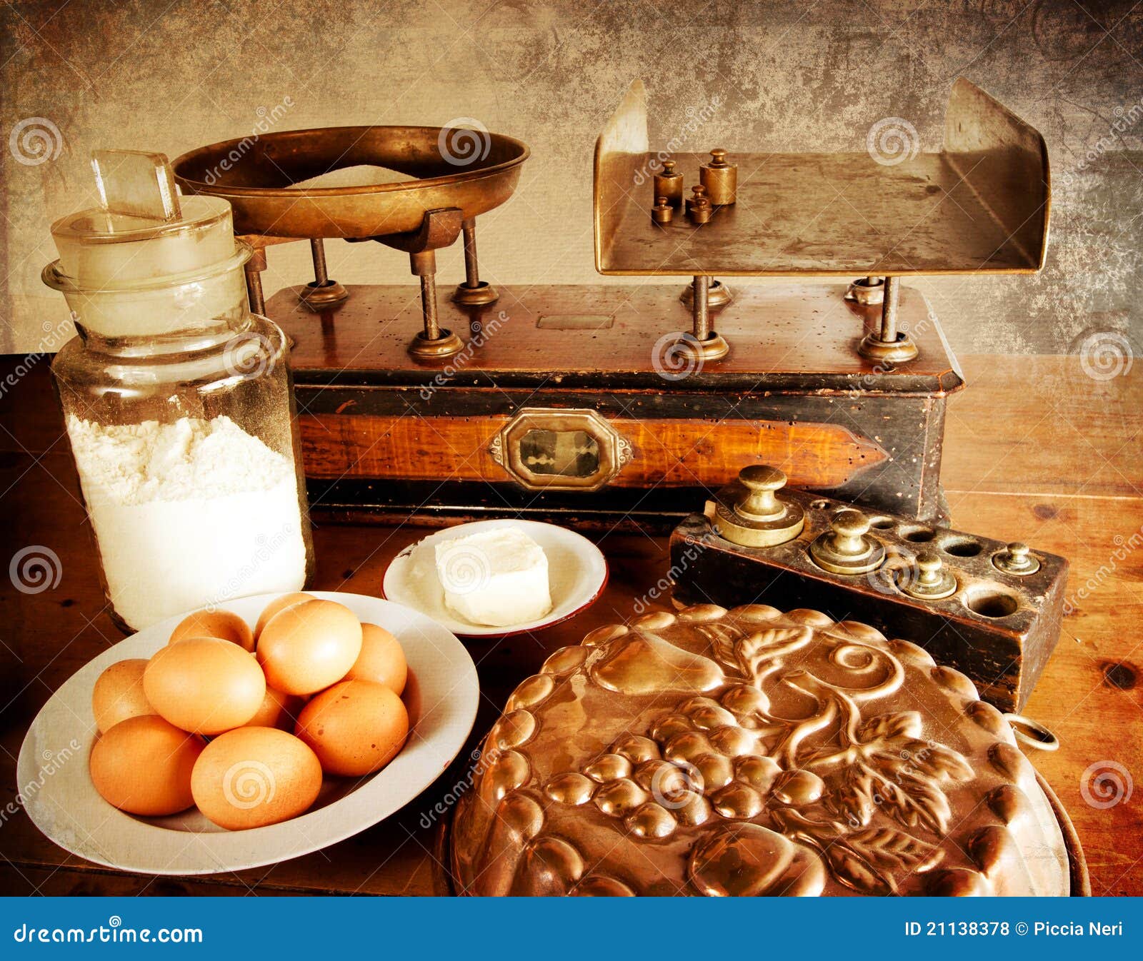 Vintage Scales On Wood Royalty-Free Stock Photography | CartoonDealer ...