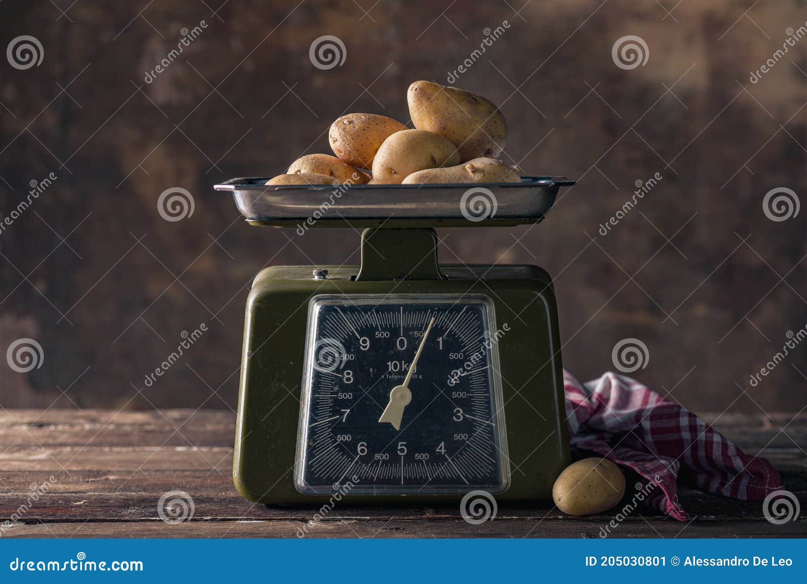 Vintage Scales On Wood Royalty-Free Stock Photography | CartoonDealer ...