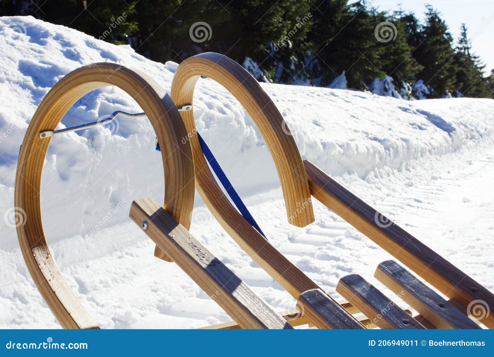 Vintage Sledge in the Snow. Stock Image - Image of snow, white: 206949011