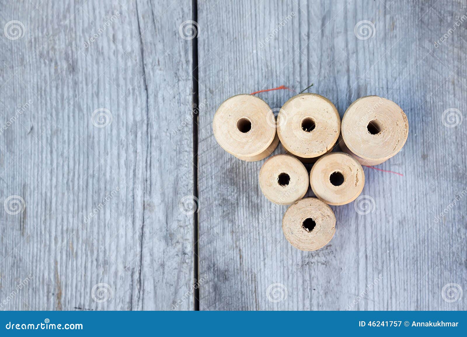 Vintage Spools of Thread on a Wooden Table Stock Image - Image of coil ...