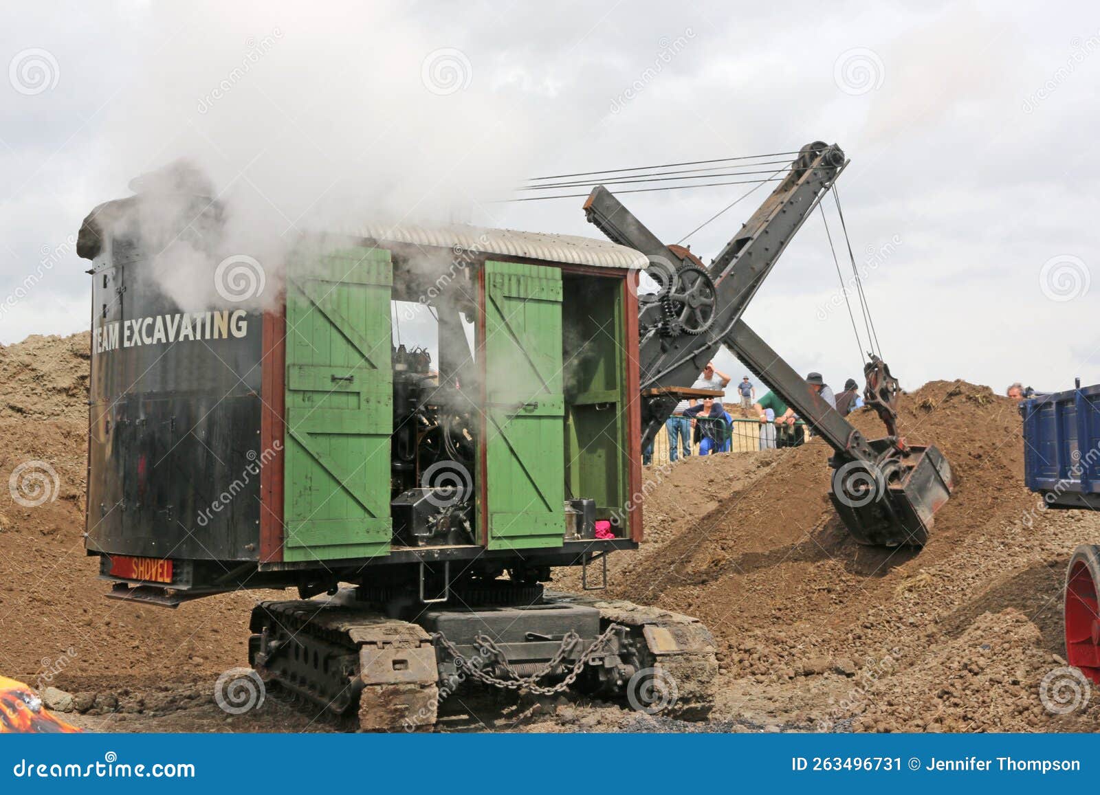 Vintage Steam Driven Excavator Editorial Photo - Image of machinery ...