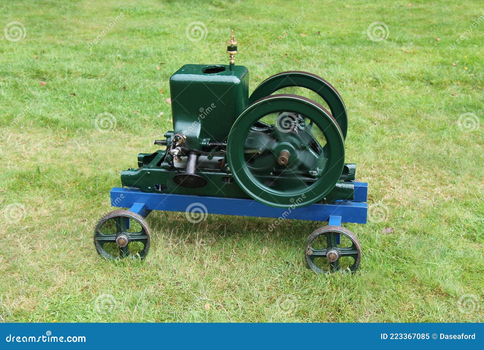 The Flywheel Of Old Vintage Manual Sewing Machine Royalty-Free Stock ...