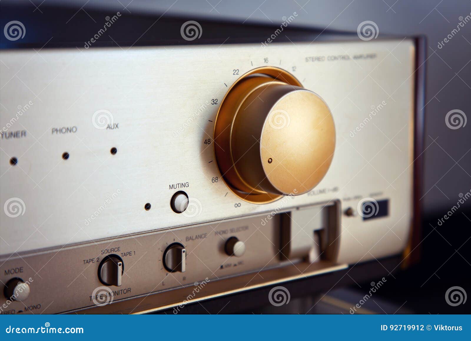 Vintage Stereo Audio Amplifier Volume Knob Stock Photo - Image of ... Vintage Stereo Audio Amplifier Volume Knob Stock Photo - Image of ...