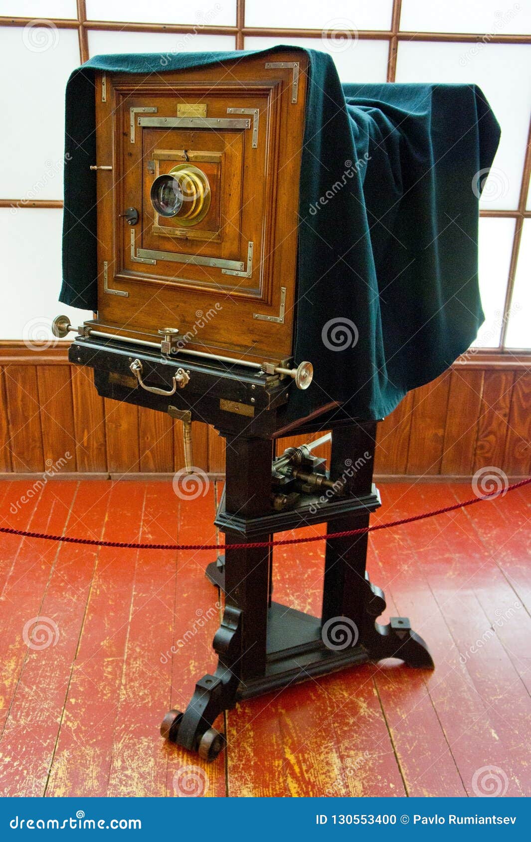 Vintage Studio Large Format Camera on a Sturdy Stand Stock Photo ...
