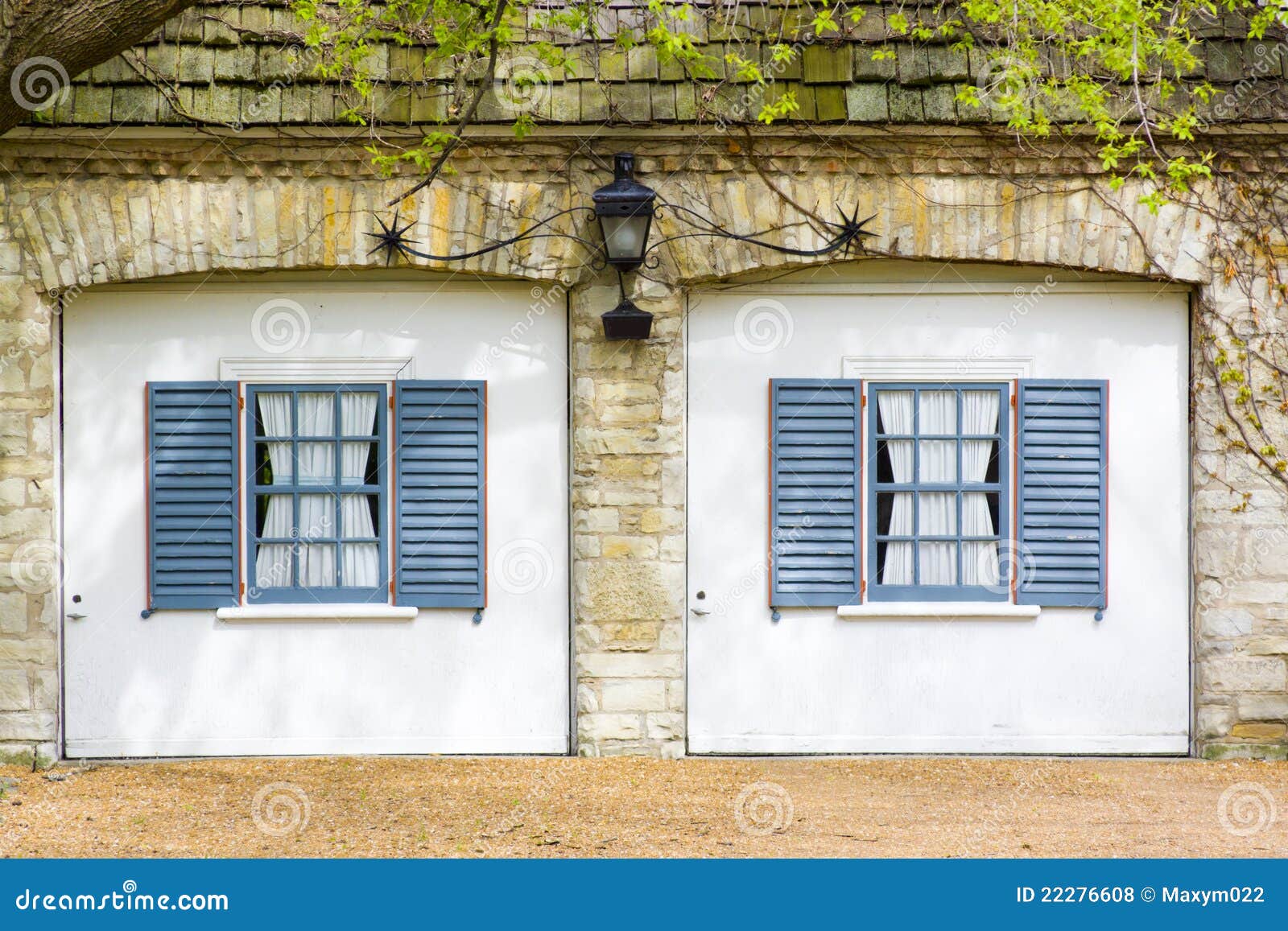 Vintage Style Garage stock photo. Image of blue, stone - 22276608