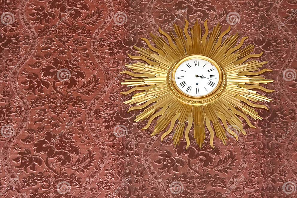 Vintage Sun Rays Clock stock photo. Image of clock, roman - 20766316