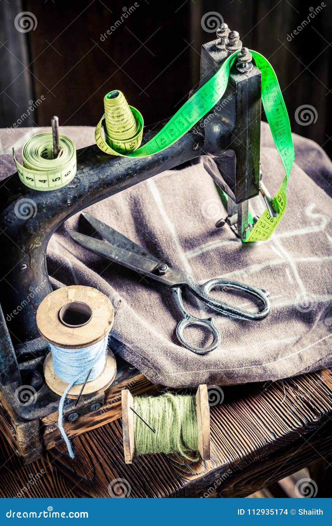 Vintage Tailor`s Machine, Scissors, Cloth and Threads Stock Photo ...