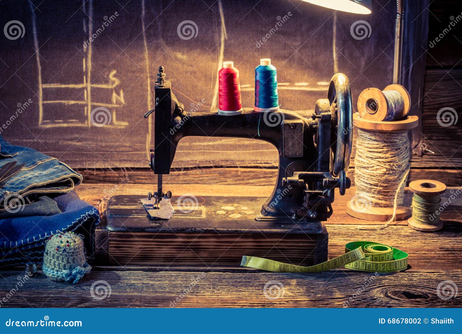 Vintage Tailor Workshop with Sewing Machine, Cloth and Scissors Stock ...