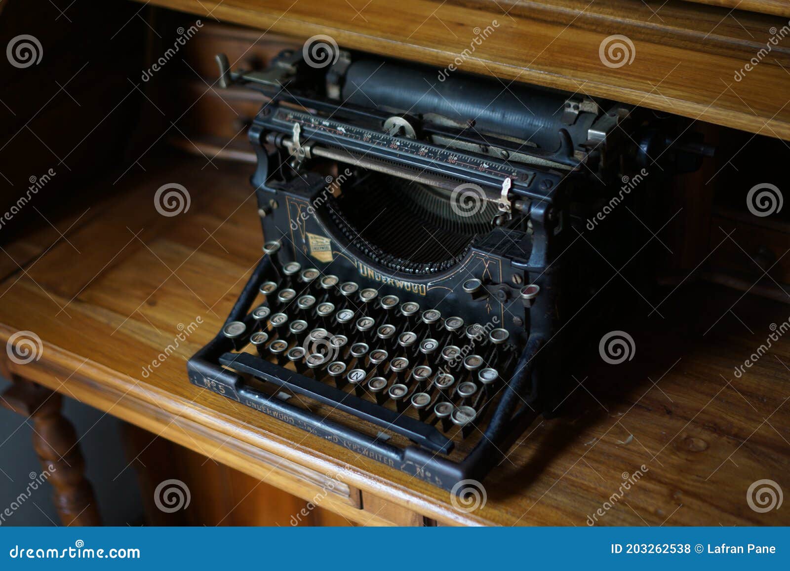 Vintage Typing Machine on the Desk Editorial Stock Photo - Image of ...