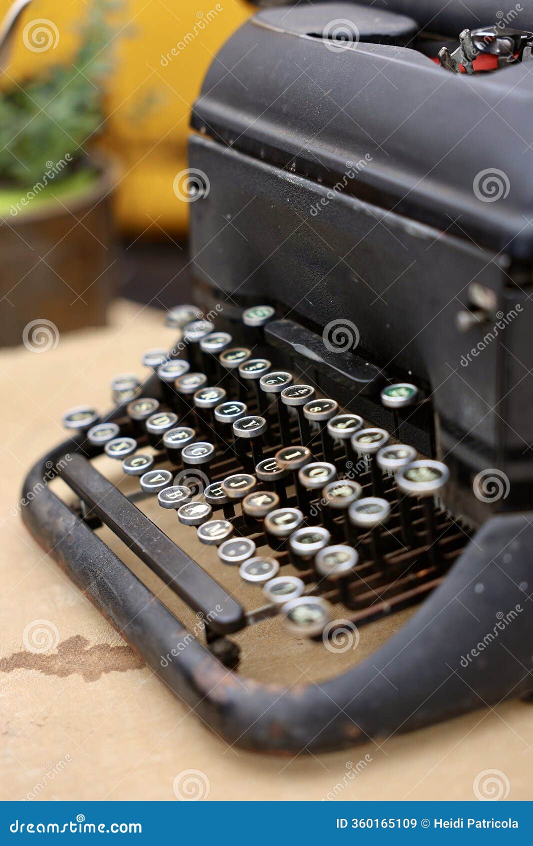 Vintage Upright Manual Typewriter Stock Image - Image of rusty, upright ...