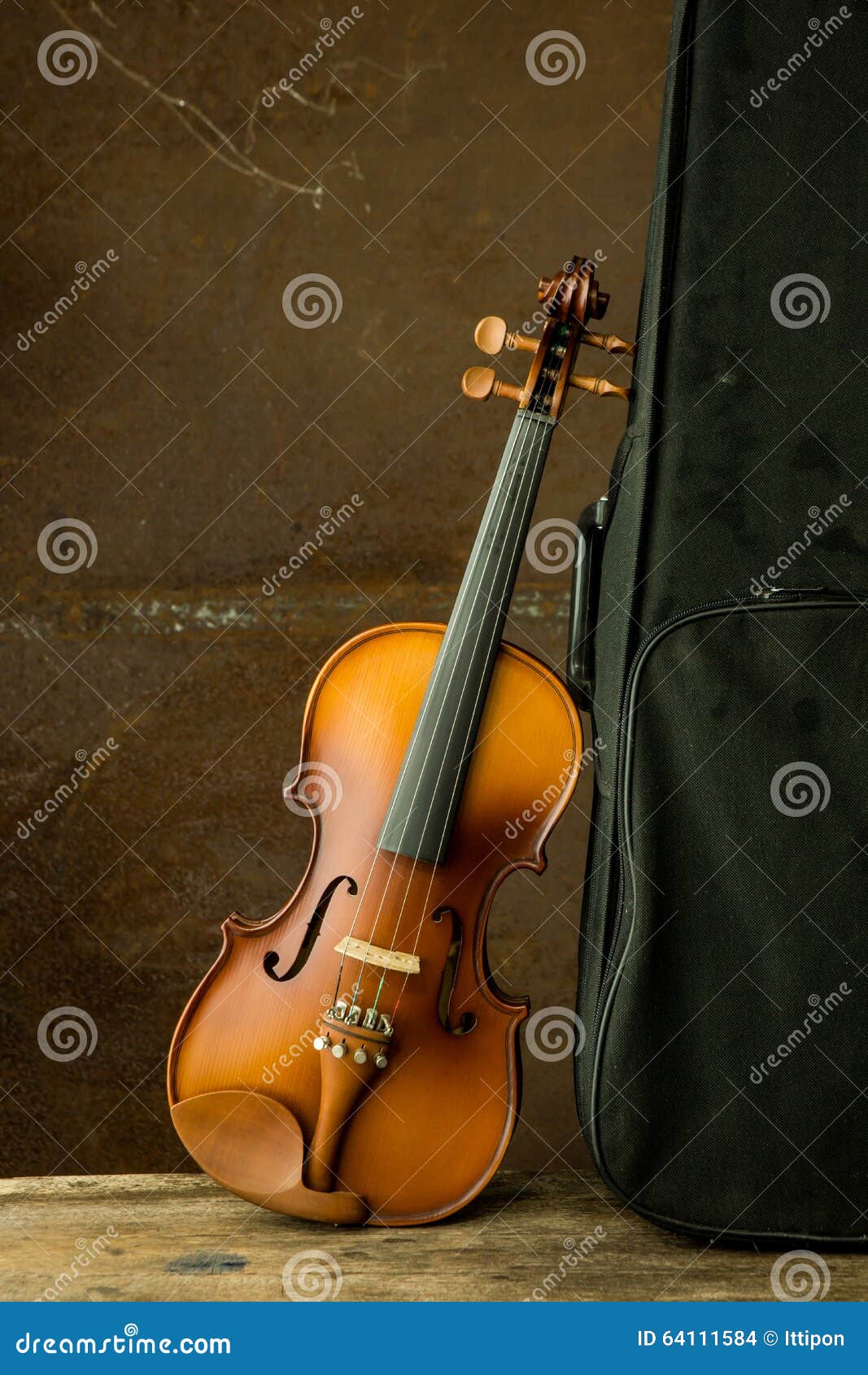 Vintage violin stock photo. Image of concert, performing - 64111584