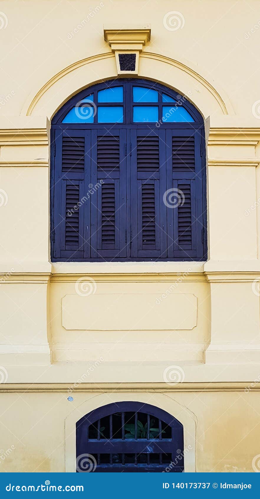 Vintage windows stock image. Image of fashion, culture - 140173737