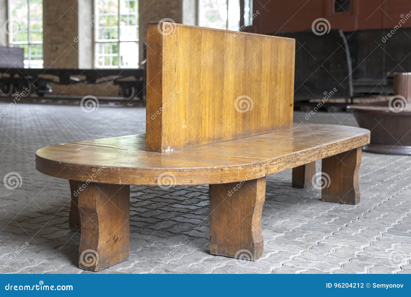 Vintage Wooden Bench at Railway Platform, the Old Style Seating Stock ...