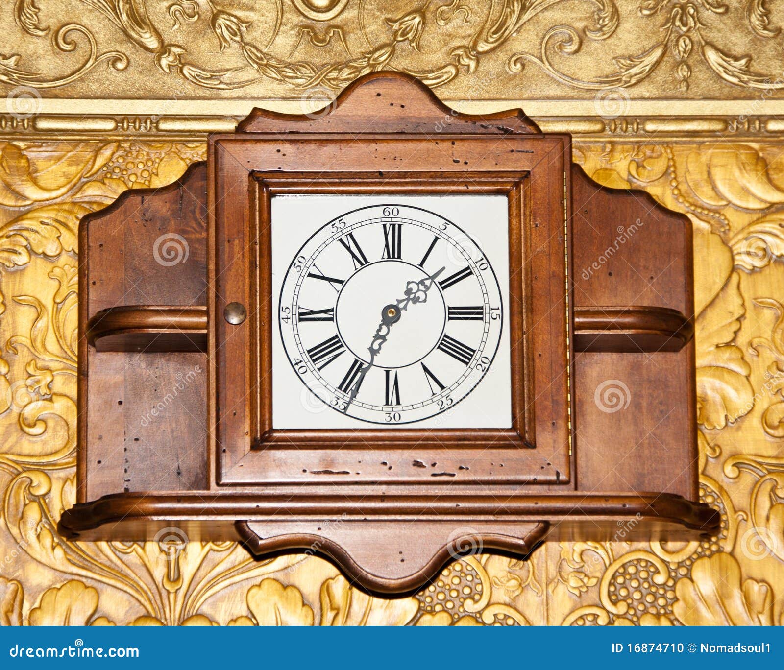 Vintage wooden clock stock photo. Image of obsolete, decor - 16874710