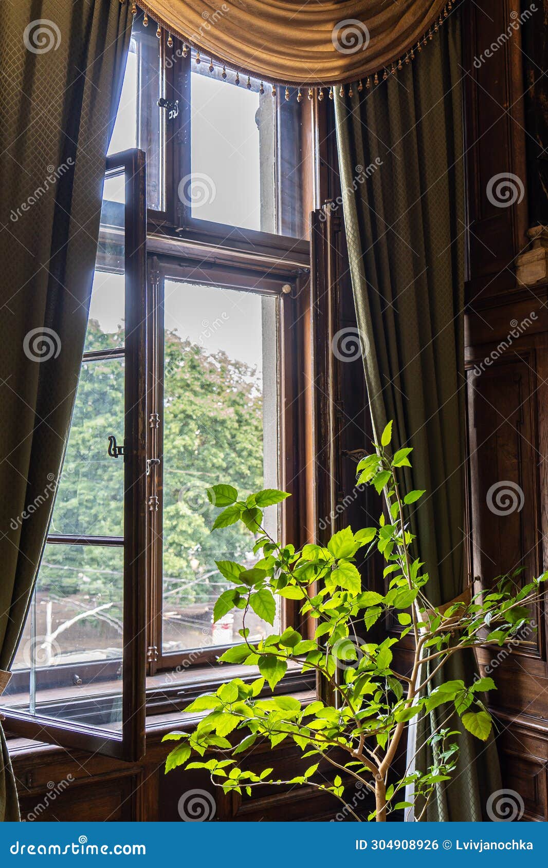 Vintage Wooden Window in Castle. Ancient Window in Wooden Interior ...