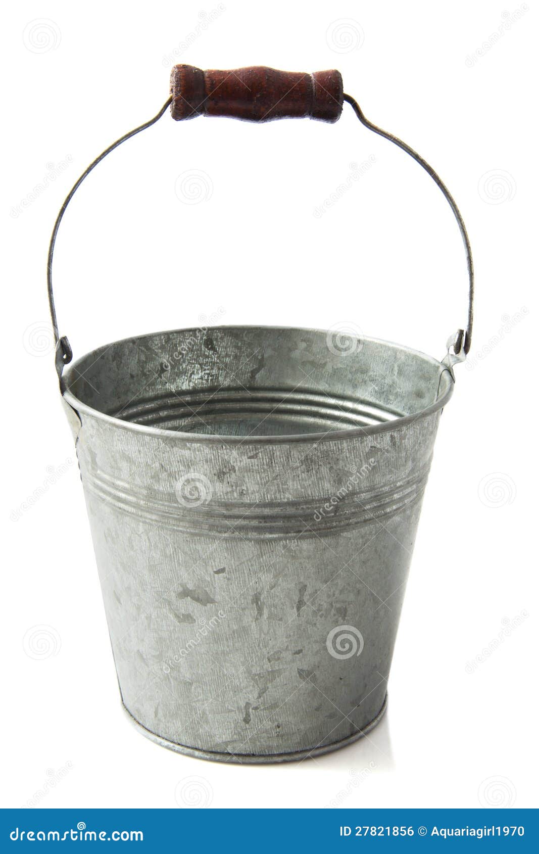 Vintage zinc can stock photo. Image of tool, isolated - 27821856