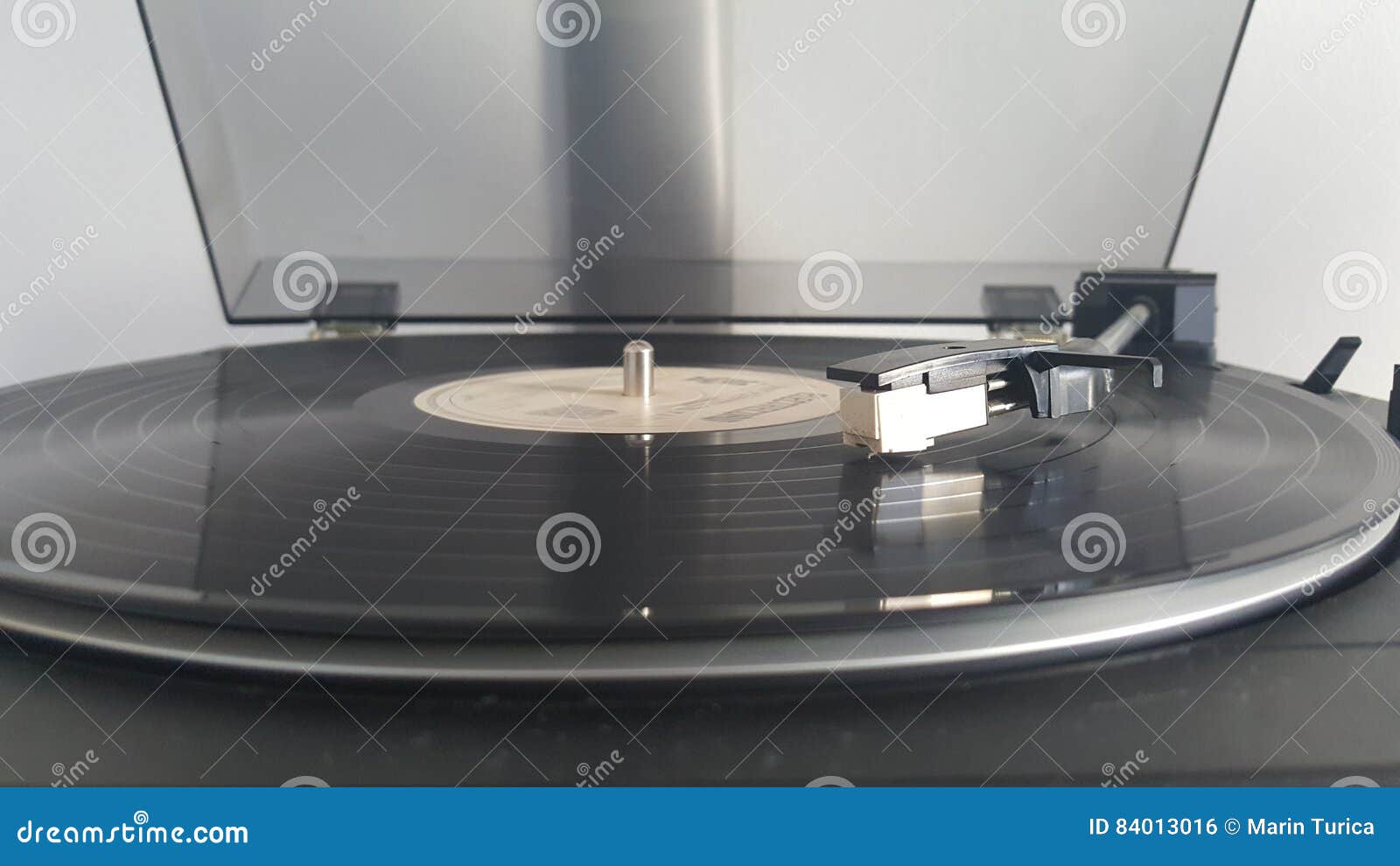 Vinyl Disc Player Headshell Cartridge Closeup Stock Photo - Image of ...
