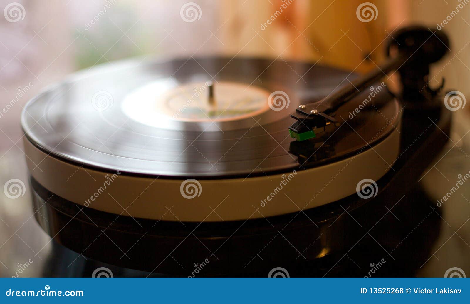 Vinyl player stock photo. Image of phonograph, sound - 13525268