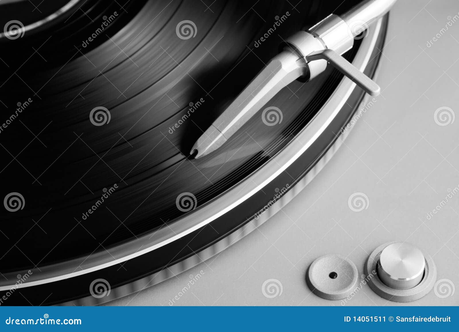 Vinyl record and turntable stock image. Image of turntable - 14051511