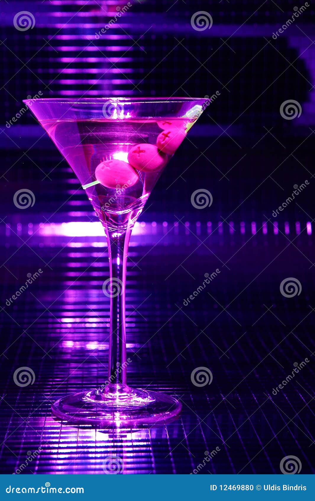 Violet martini glass stock photo. Image of black, cocktail - 12469880