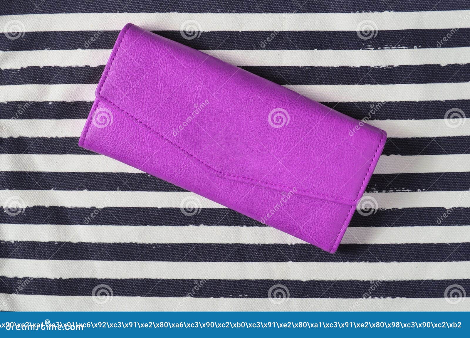 Violet purse top view stock image. Image of garment - 131439477